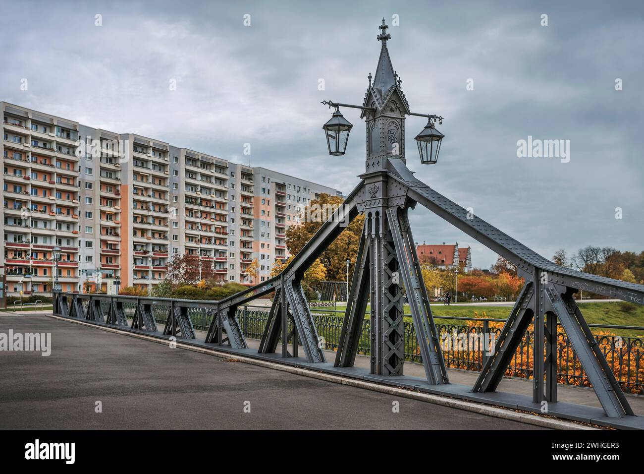 The old bridge in front of the residential area Stock Photo - Alamy