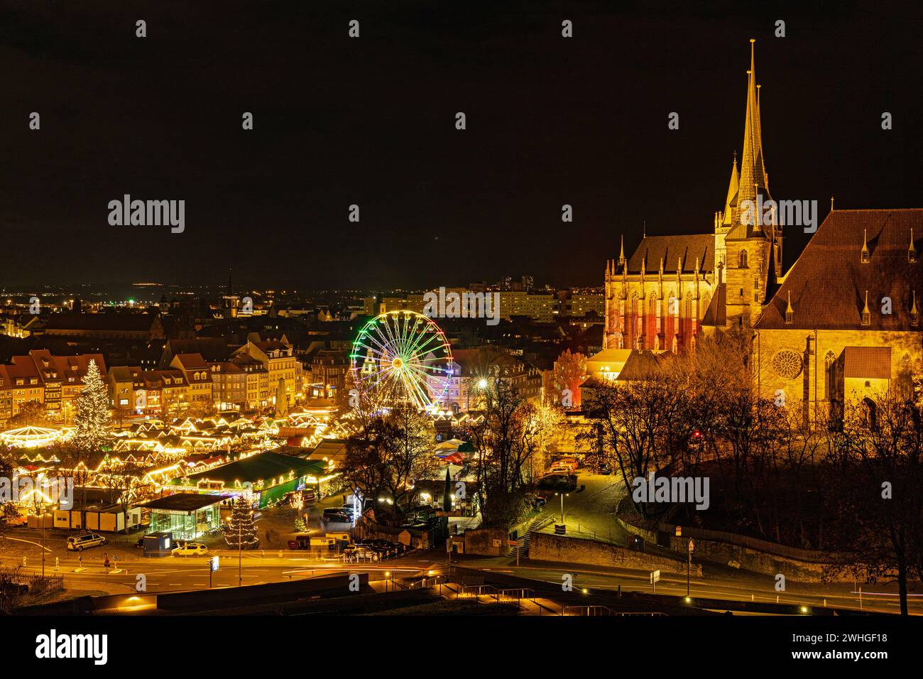 Cathedral square wheel hi-res stock photography and images - Alamy