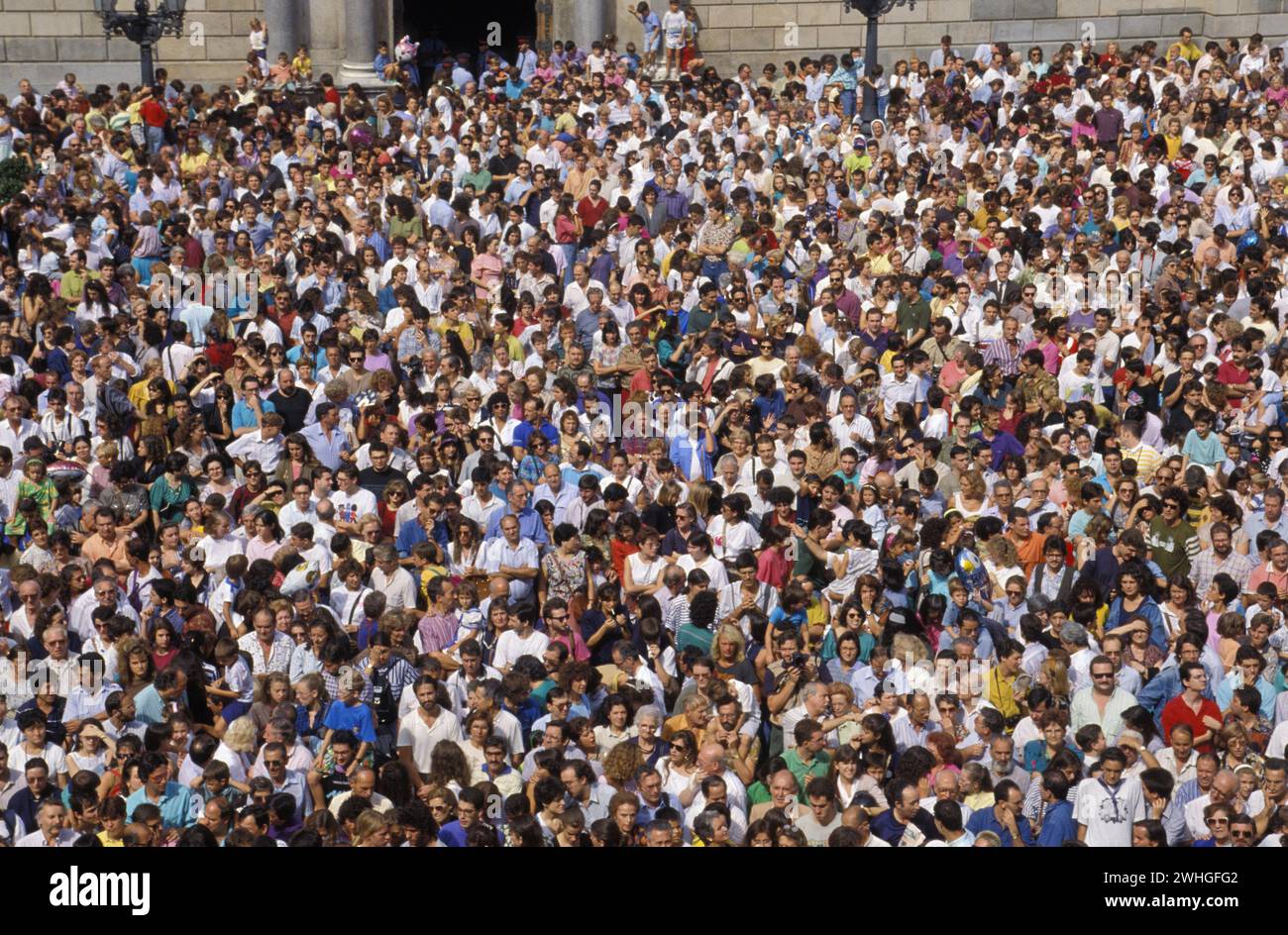 human crowd lot of people sociology demography meeting festival ...
