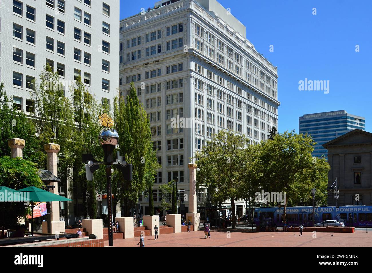 Square in Downtown Portland, Oregon Stock Photo - Alamy