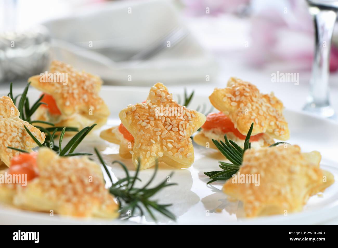 Puff pastry stars hi-res stock photography and images - Alamy