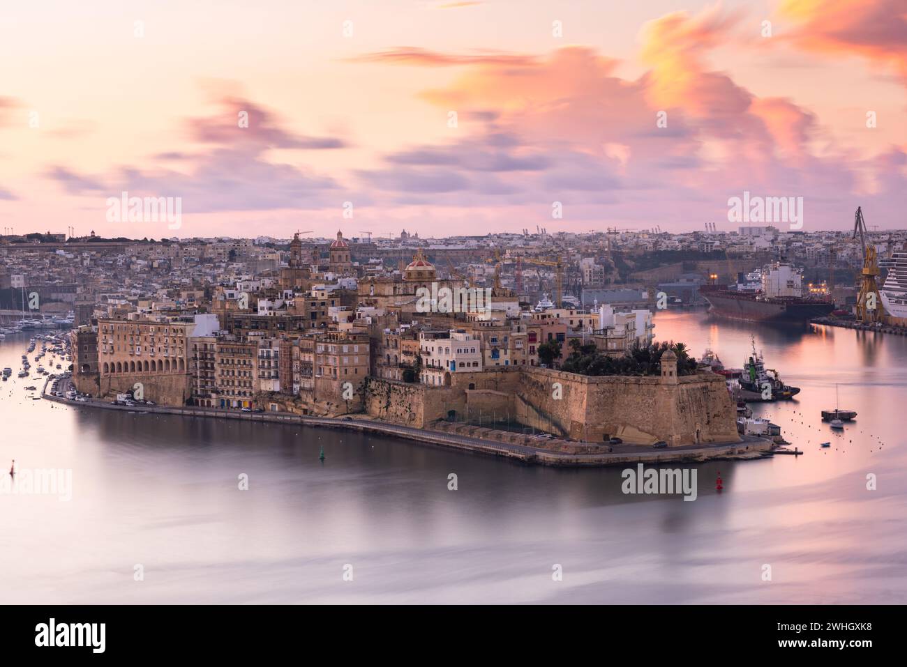 Cityscape of Senglea at sunrise,Malta. One of Three Cities in Grand ...