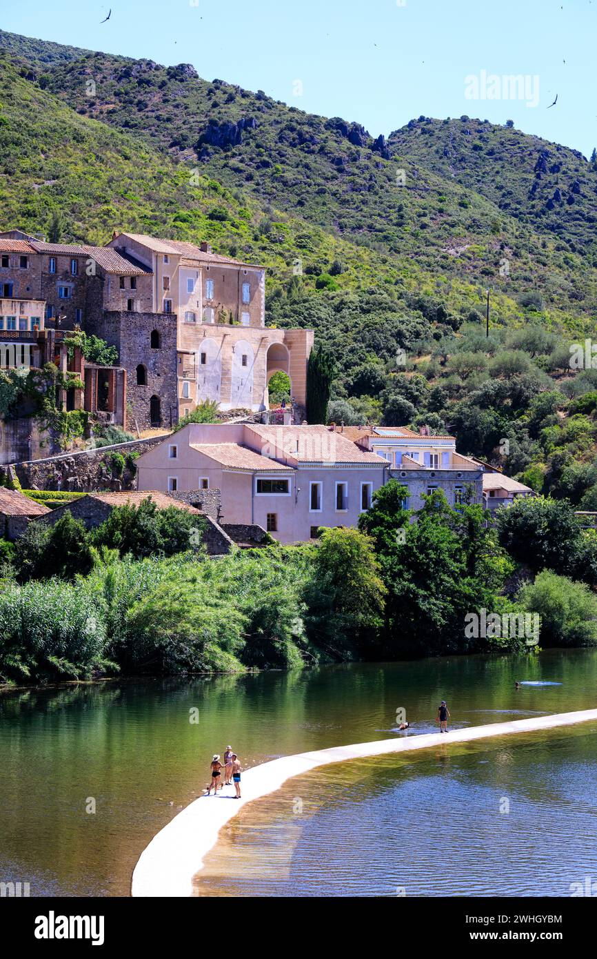 Roquebrun hi-res stock photography and images - Alamy