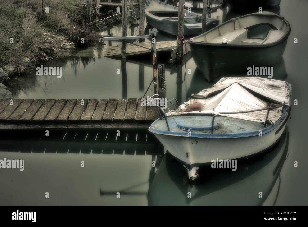 Old broken italian boats hi-res stock photography and images - Alamy