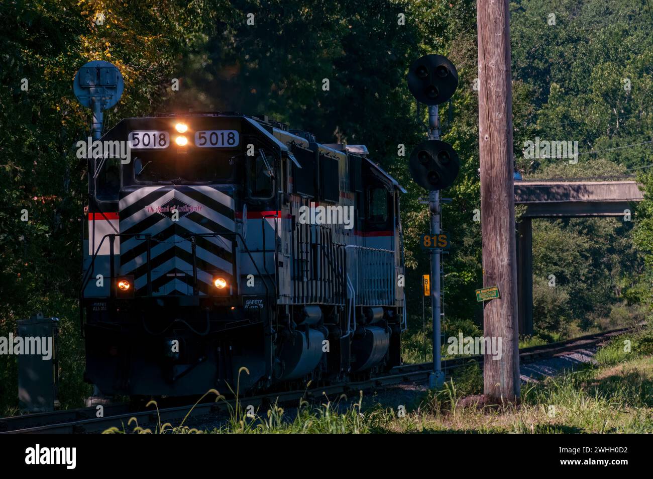 Double header train hi-res stock photography and images - Alamy