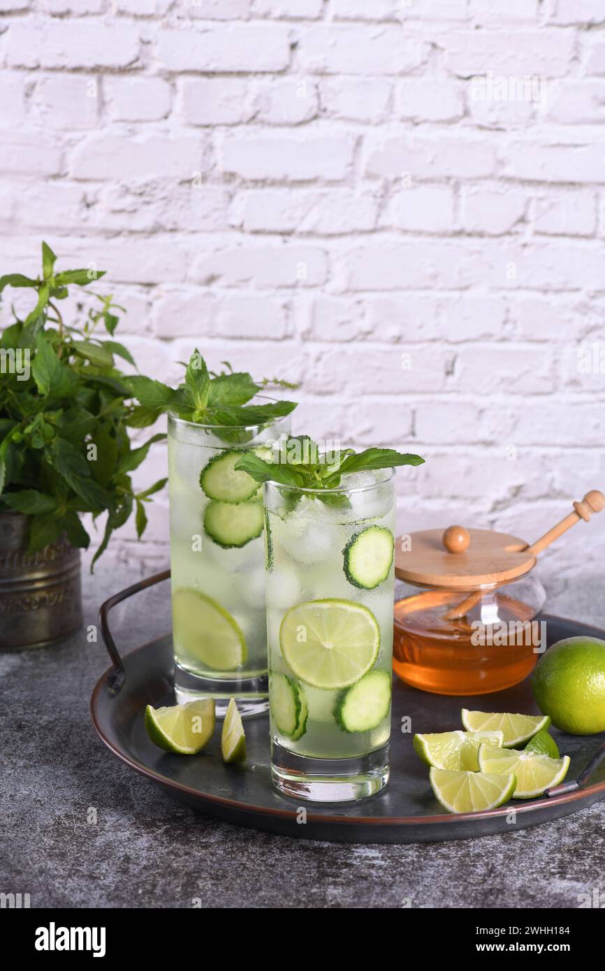 Mint and cucumber mocktail hi-res stock photography and images - Alamy