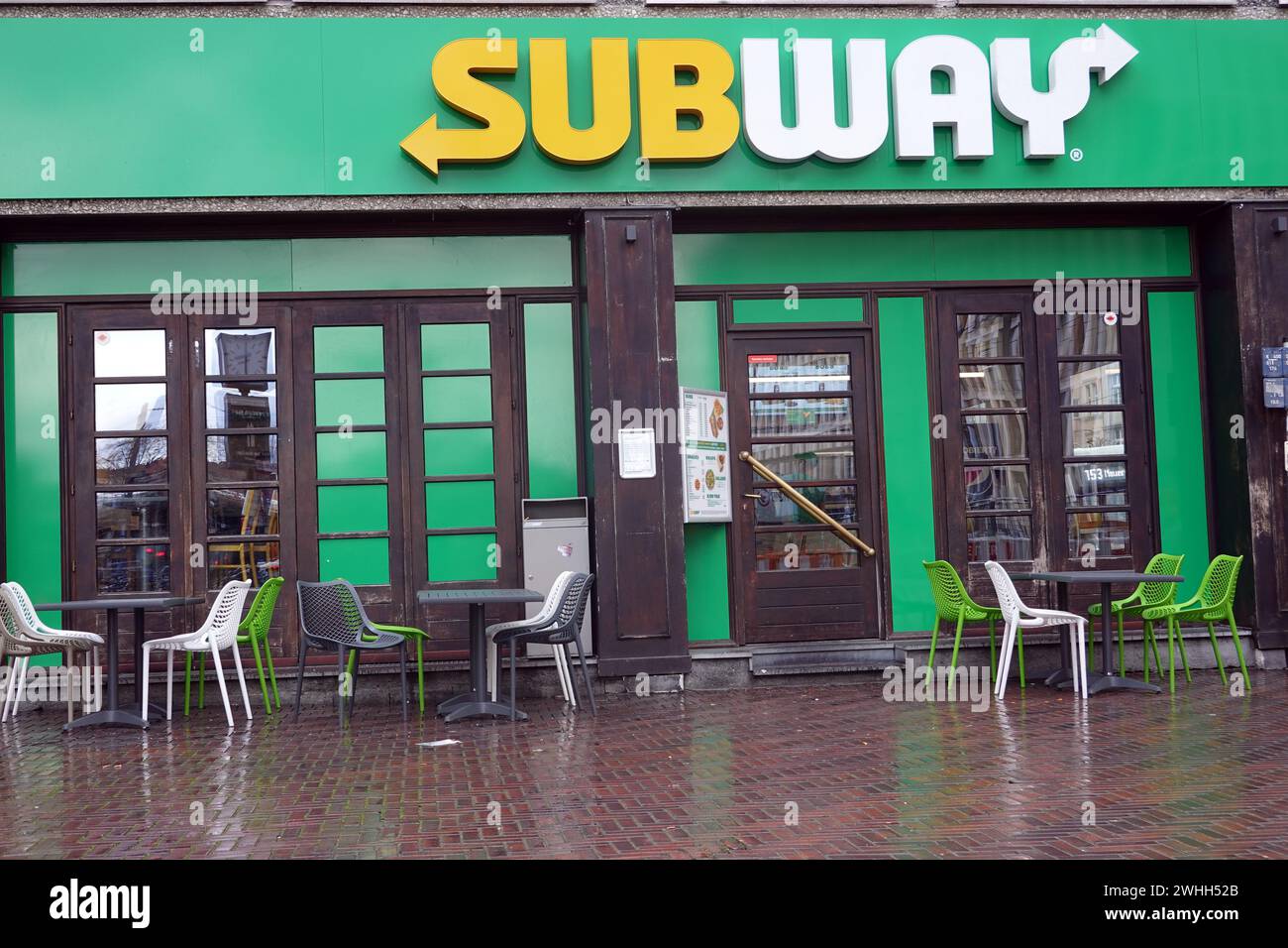Symbolic image of a branch of a fast food restaurant of the US ...