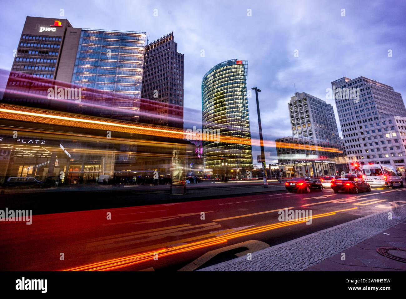 Night clarity hi-res stock photography and images - Alamy