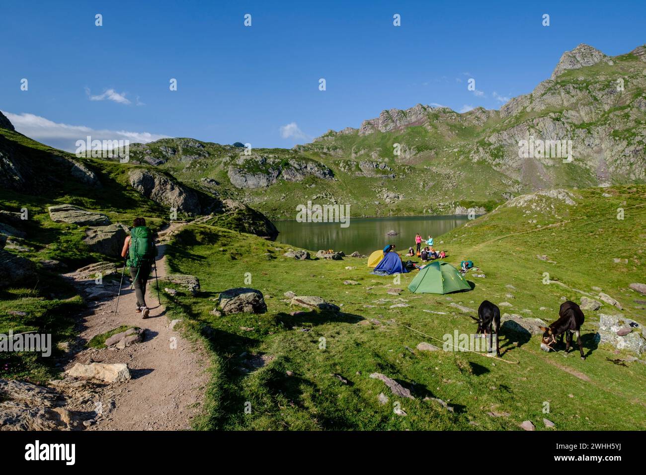 Temporary camp france hi-res stock photography and images - Alamy