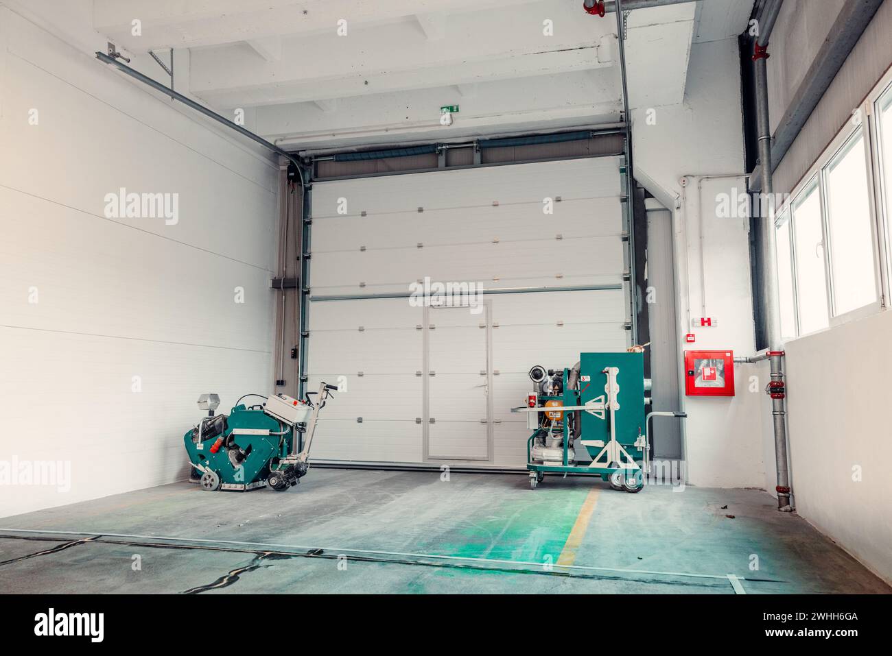 Inside warehouse high tech concrete hi-res stock photography and images ...