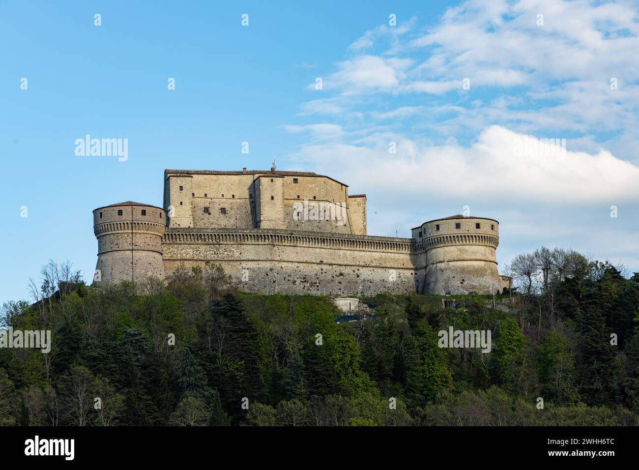 Old road castle hi-res stock photography and images - Alamy