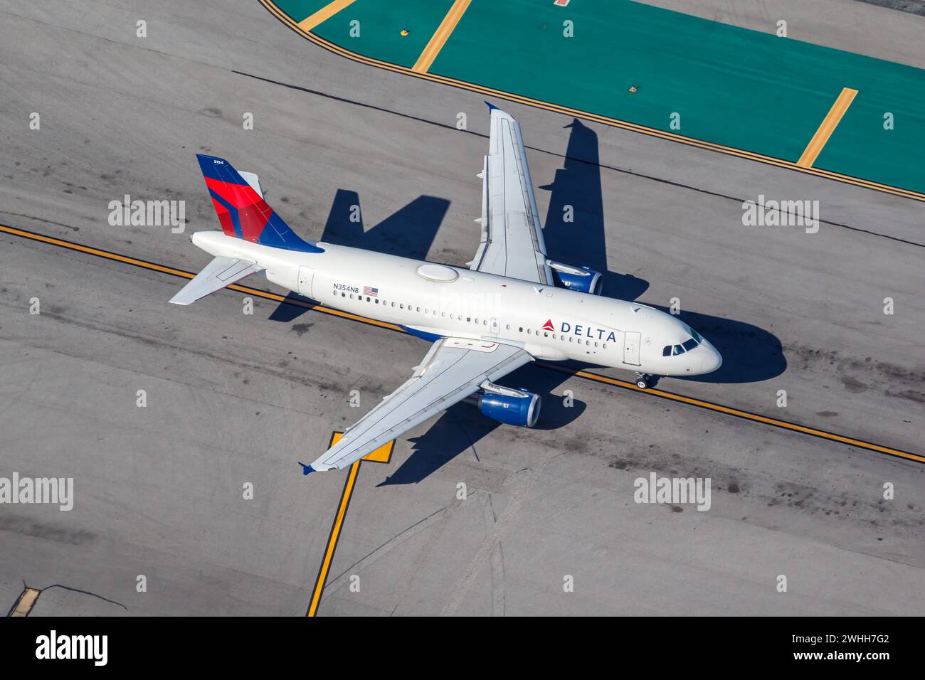 Los Angeles, USA - November 4, 2022: An Airbus A319 Aircraft Of The ...
