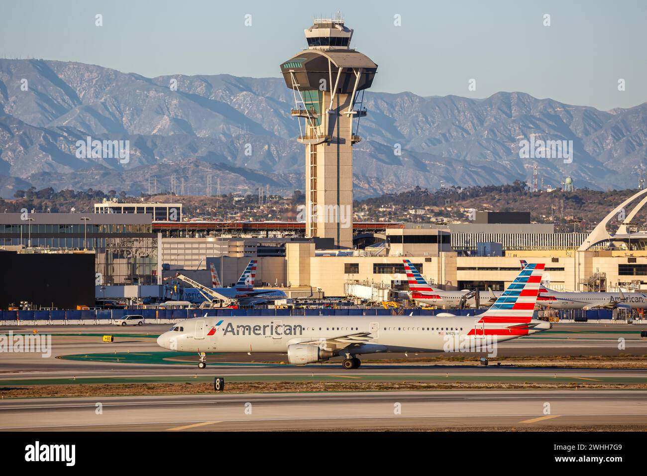 Los Angeles, USA - November 3, 2022: An American Airlines Airbus A321 ...