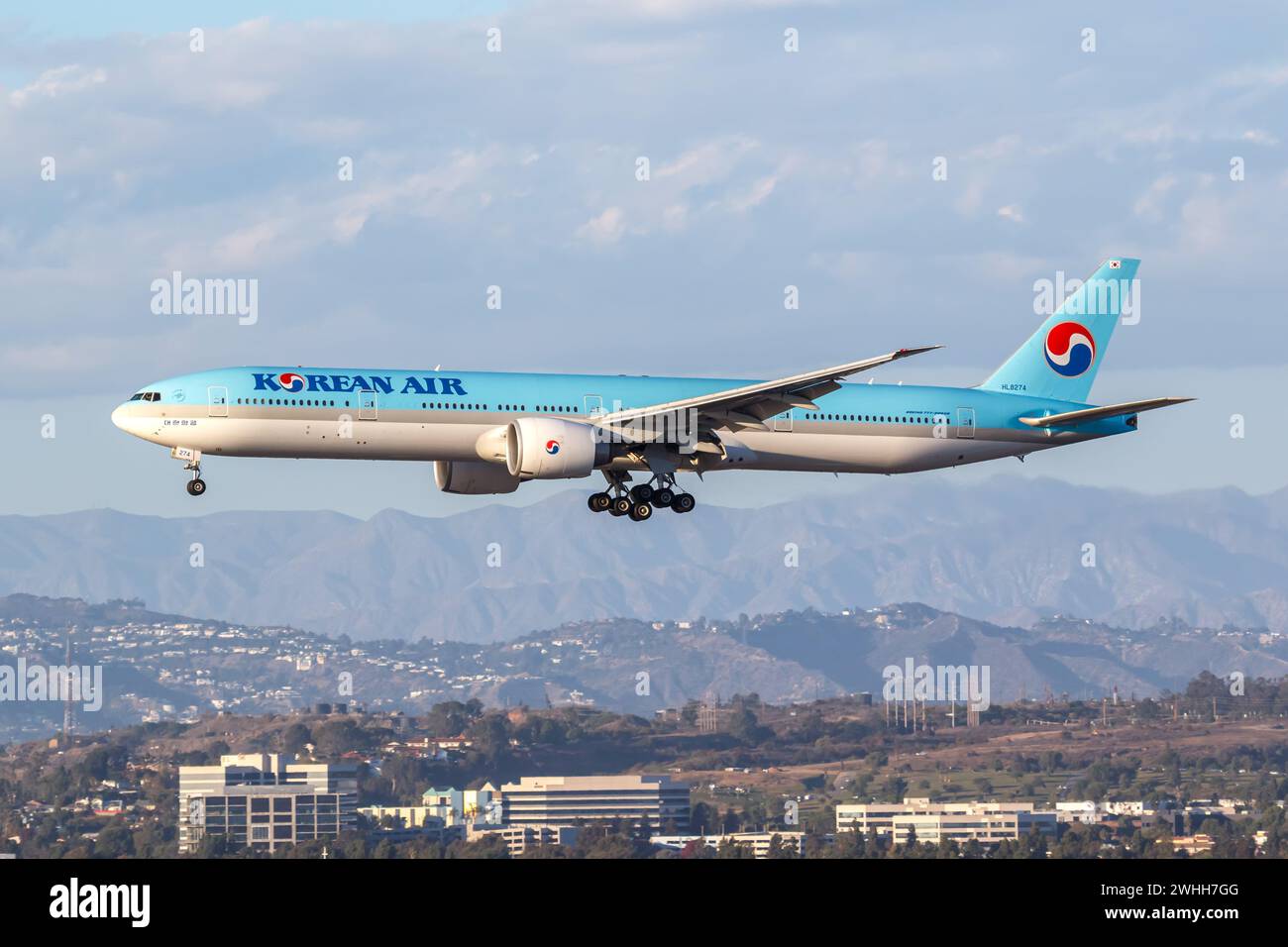 Los Angeles, USA - November 2, 2022: A Korean Air Boeing 777-300(ER ...