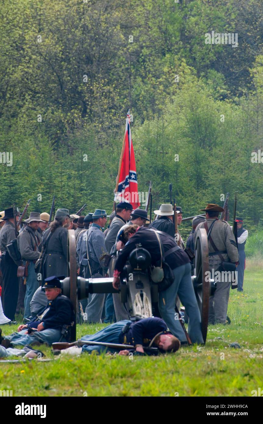Battle re-enactment with cannon, Civil War Re-enactment, Cheadle Lake ...