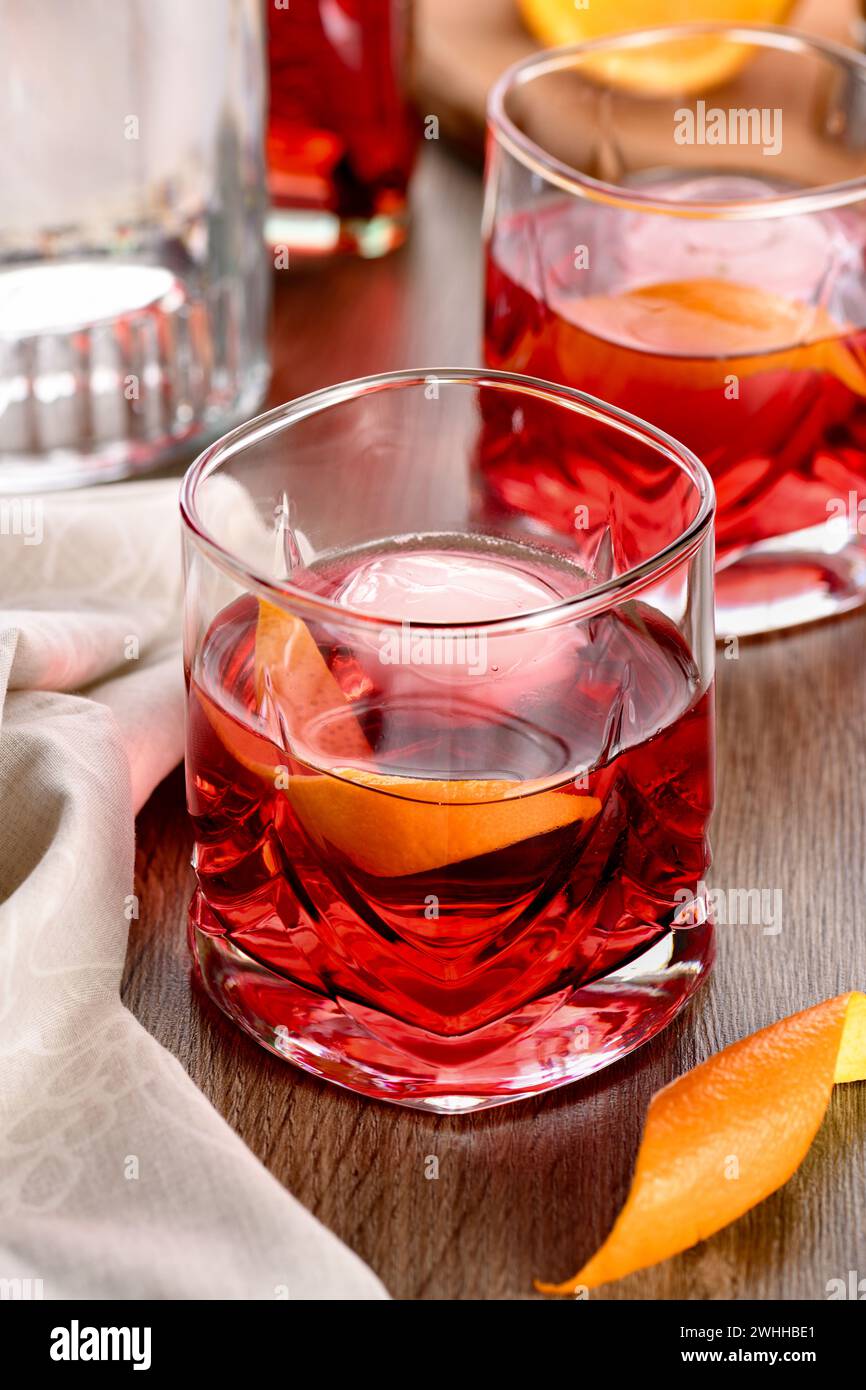 Classic negroni cocktail Stock Photo - Alamy