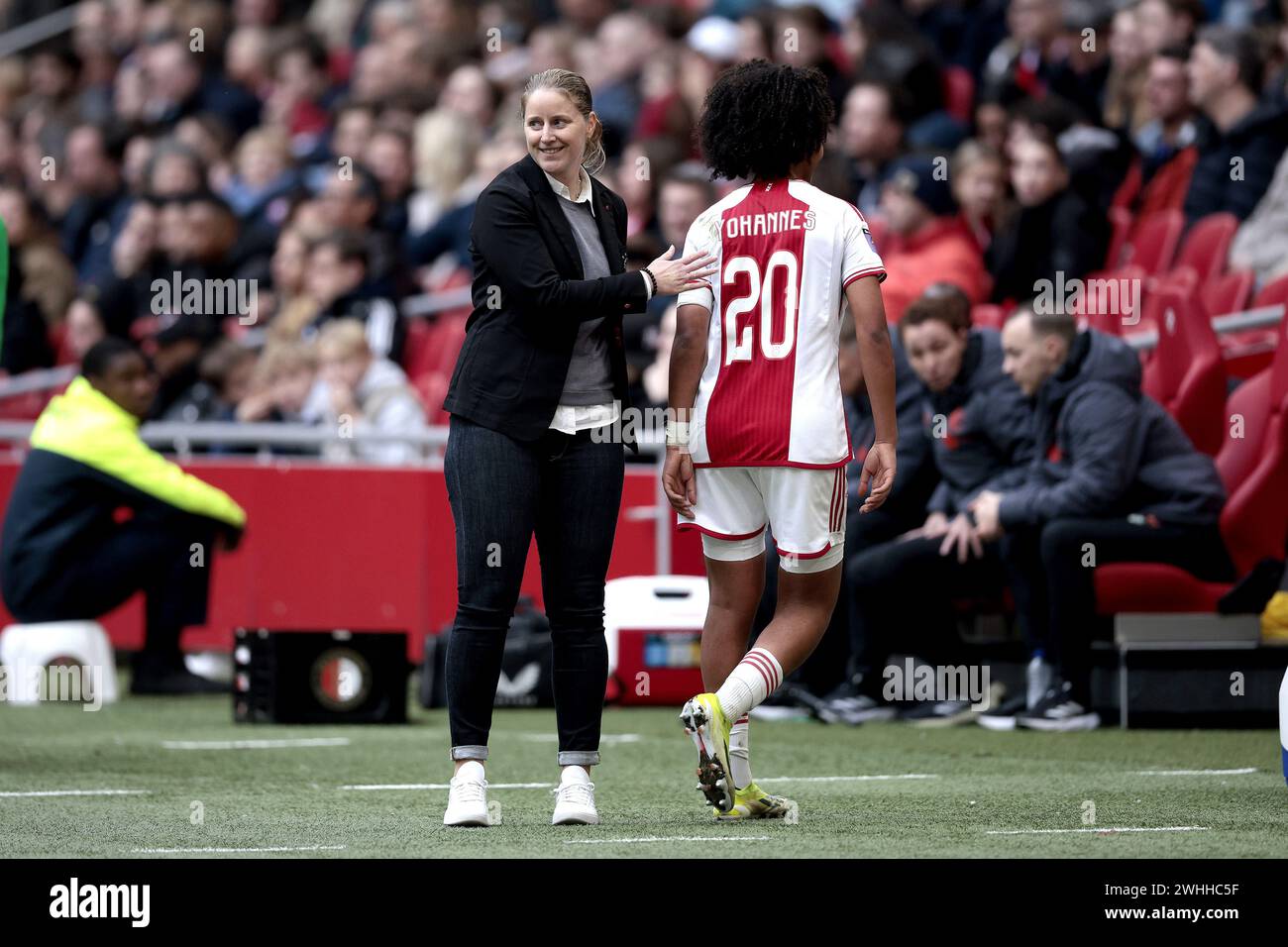 AMSTERDAM - (l-r) Ajax Women coach Suzanne Bakker and Lily Yohannes of ...