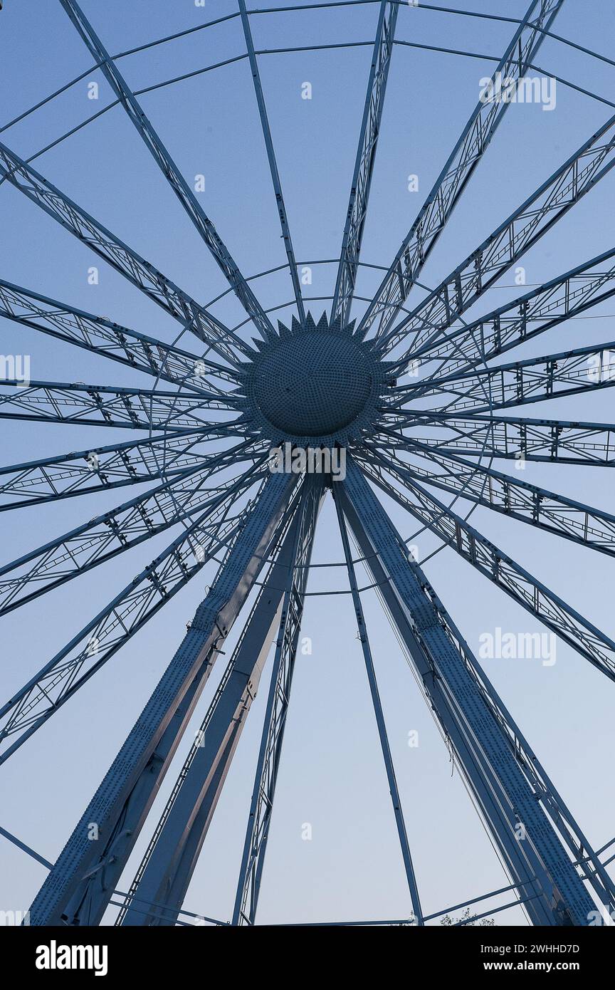Windsor, Berkshire, UK. 22nd May, 2012. The Windsor Wheel in Alexandra ...