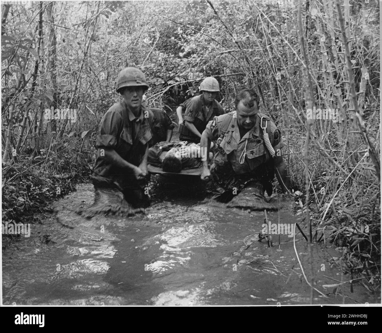 Vietnam war soldiers jungle hi-res stock photography and images - Alamy