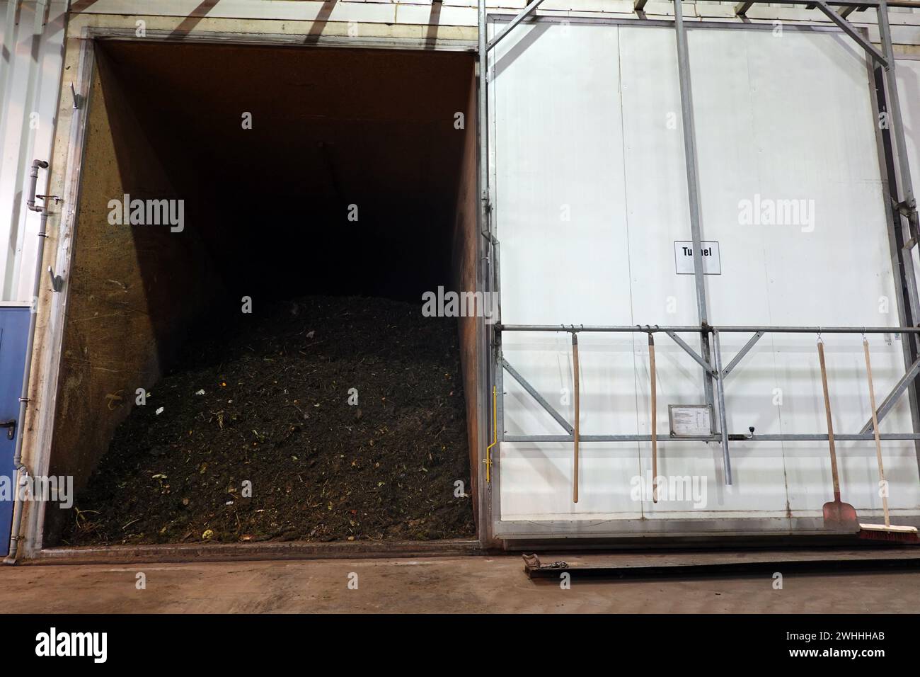 Composting chamber hi-res stock photography and images - Alamy