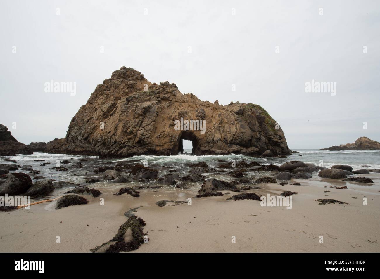 Pfieffer Beach - Rock Stock Photo - Alamy