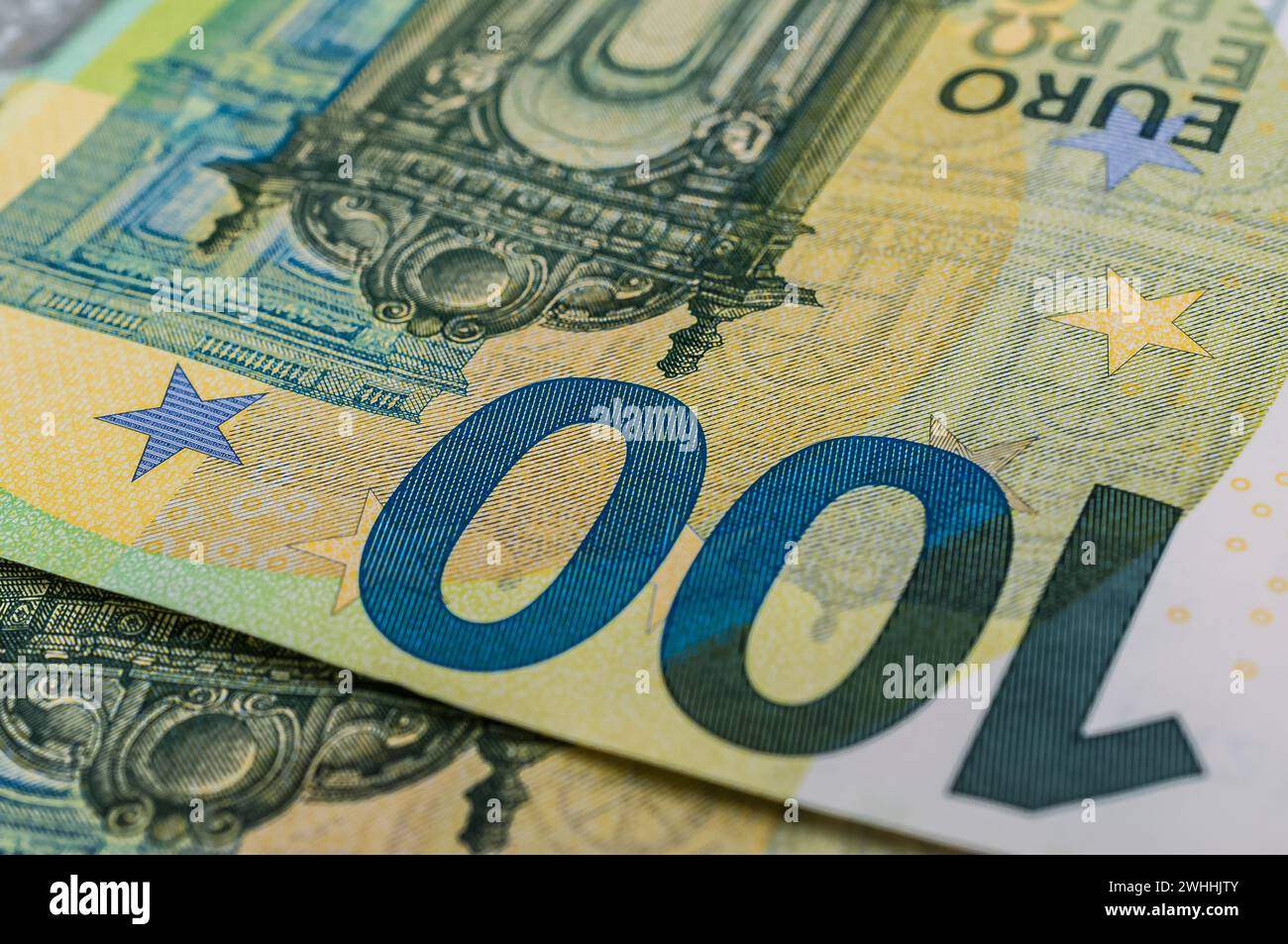 New 100 euro banknotes Stock Photo - Alamy