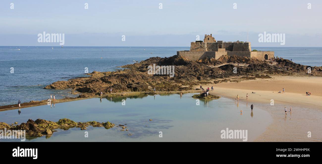 Fort National. Medieval fort in St Malo, Brittany Stock Photo - Alamy