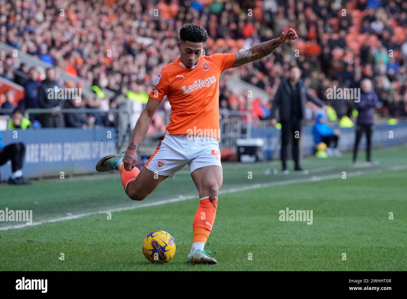 Jordan Lawrence-Gabriel of Blackpool crosses the ball during the Sky ...