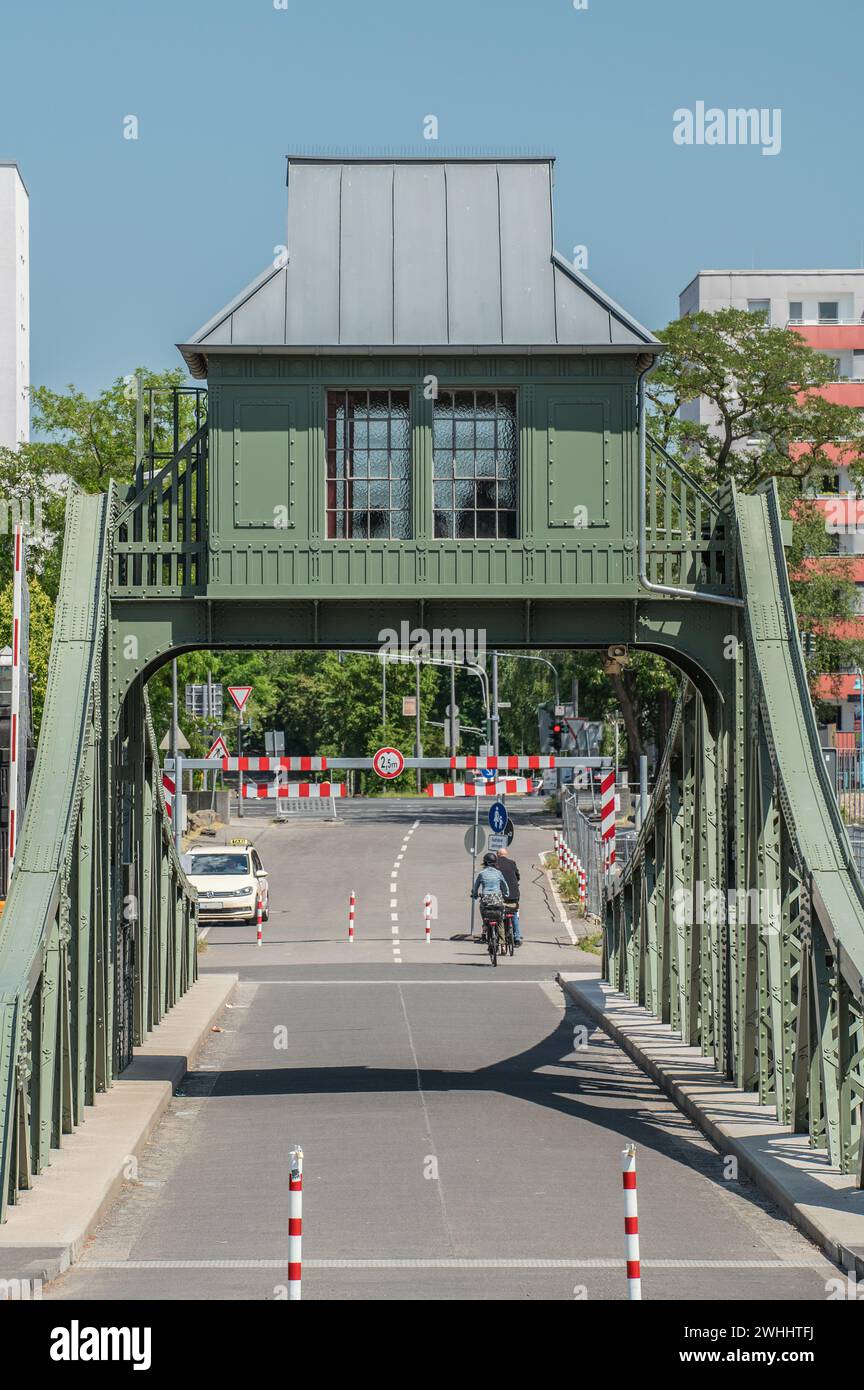 Rotary bridge hi-res stock photography and images - Alamy
