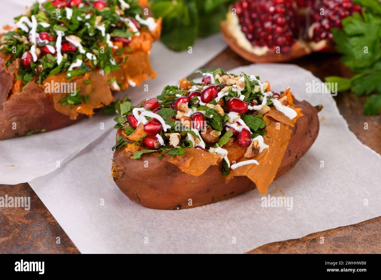 Baked sweet potato appetizer hi-res stock photography and images - Alamy