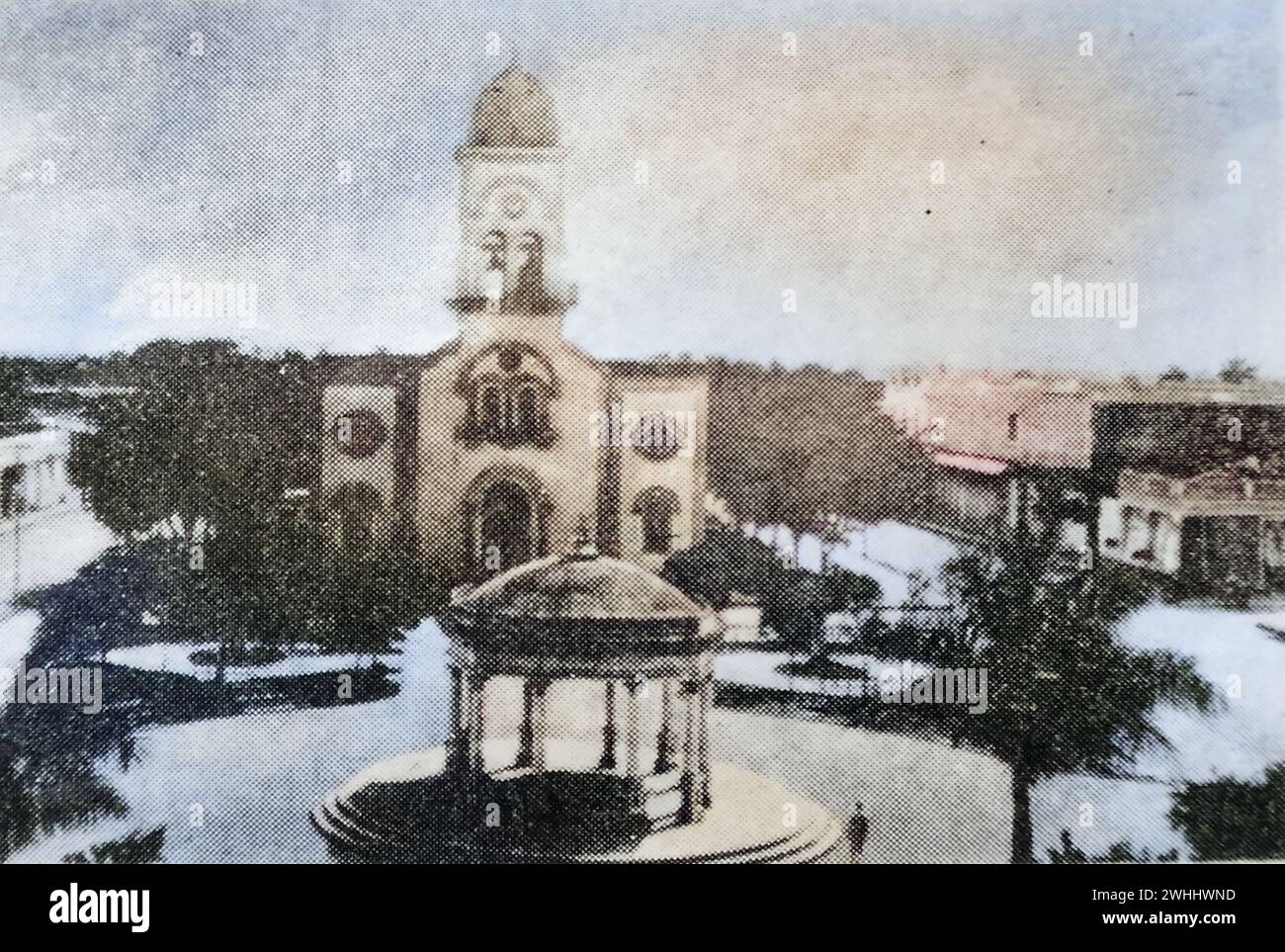 Catholic church building architecture, Guines, Cuba. Parque and ...