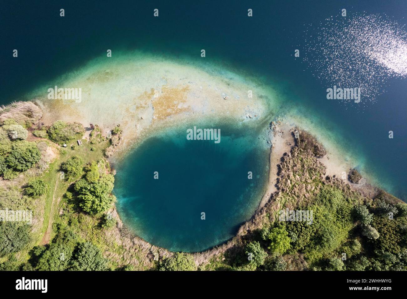 Accesa lake hi-res stock photography and images - Alamy