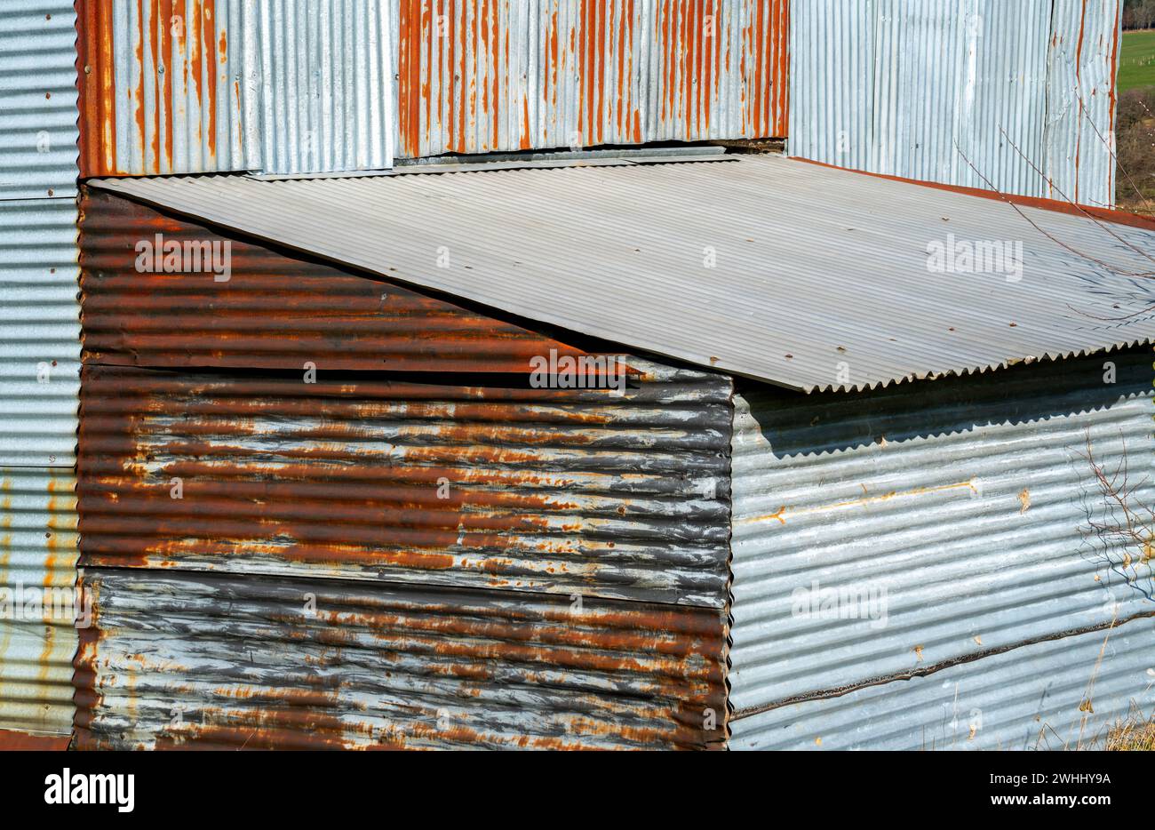 Corrugated iron shelter hi-res stock photography and images - Alamy