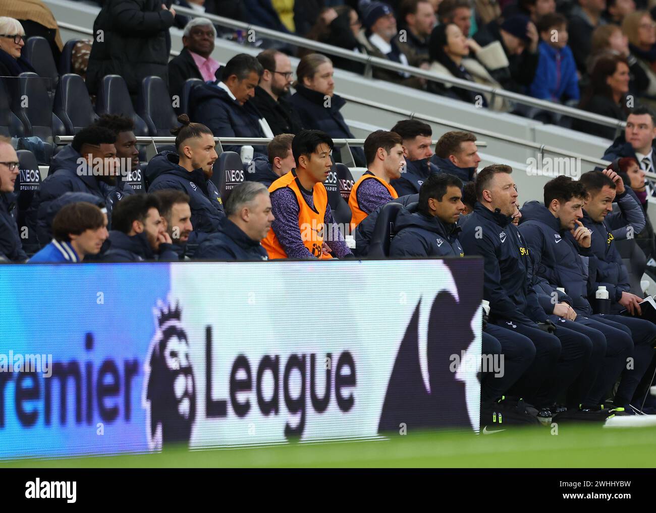 Heung min son bench hi-res stock photography and images - Alamy