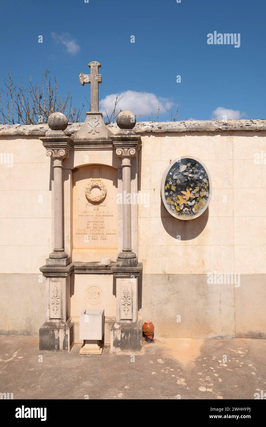 Cultural funeral hi-res stock photography and images - Alamy