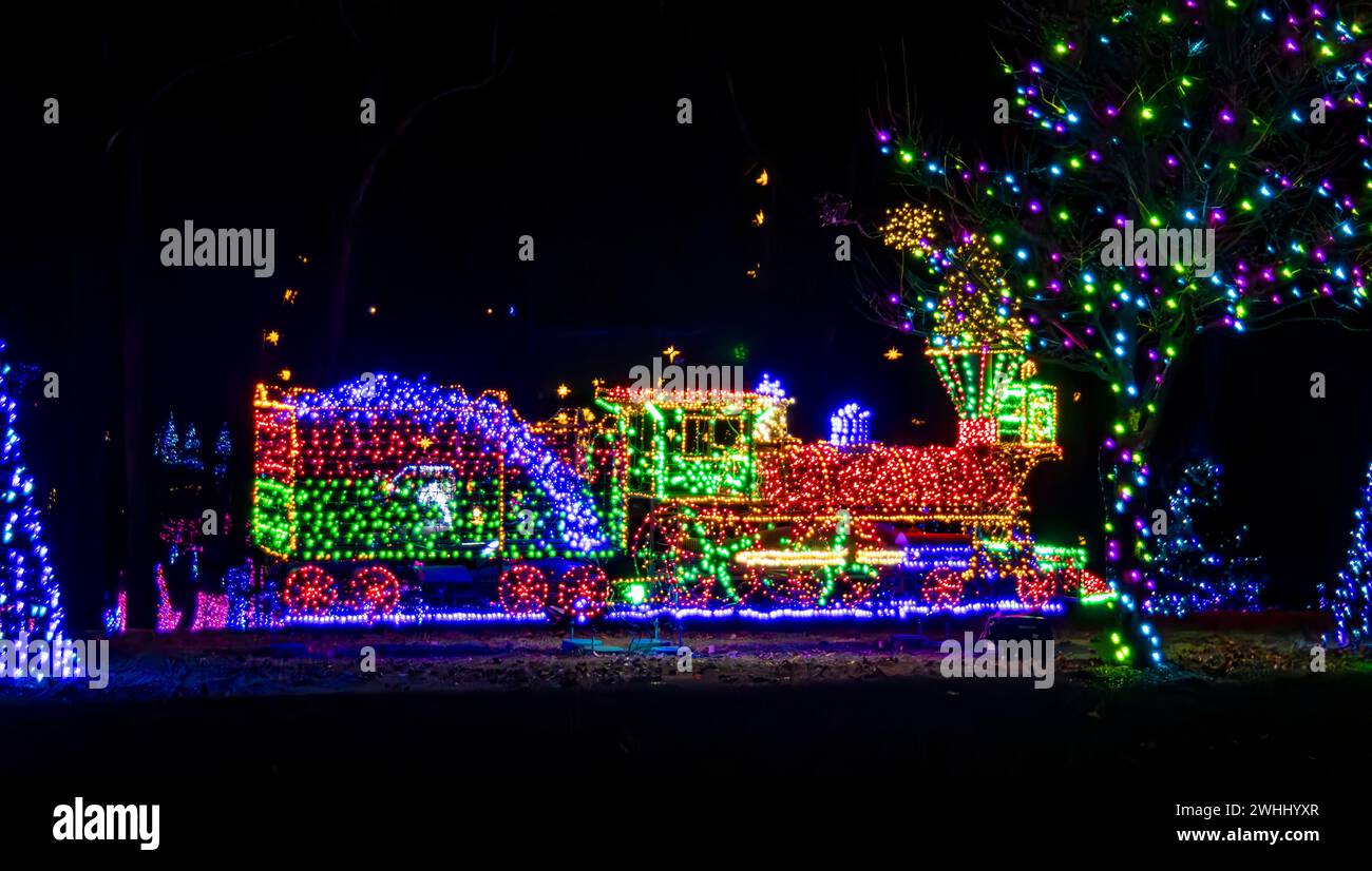 Night View Of An Elaborate Christmas Light Display Featuring A ...