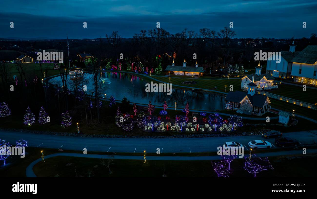 Illumination electric lights reflections hi-res stock photography and ...