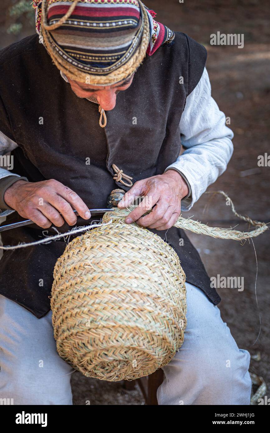 Hombre marroquí hi-res stock photography and images - Alamy