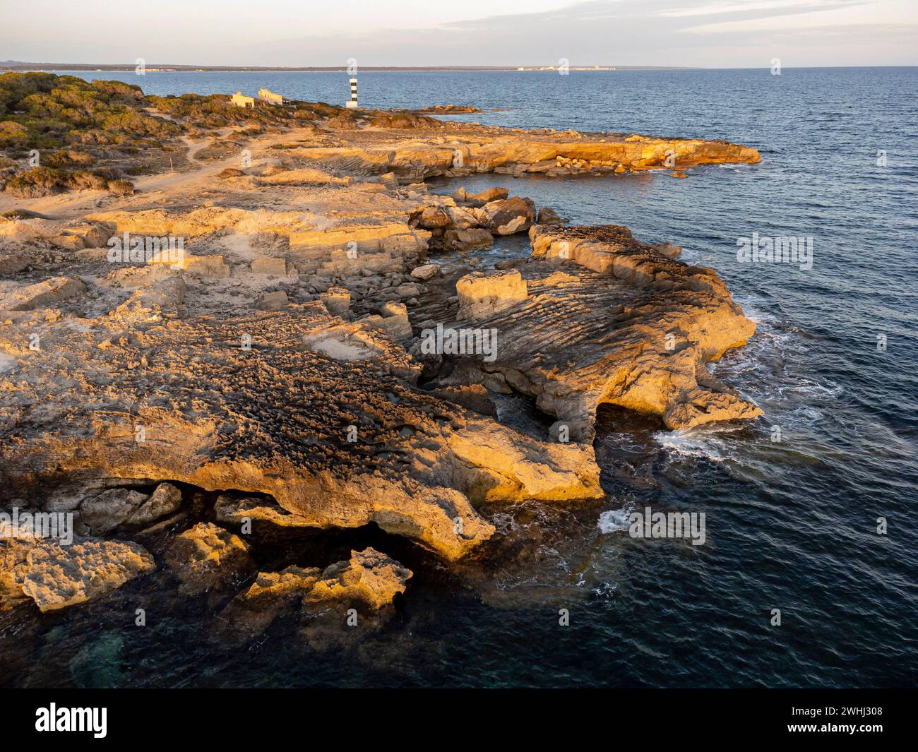 Sedimentary sandstone rocks from hi-res stock photography and images ...