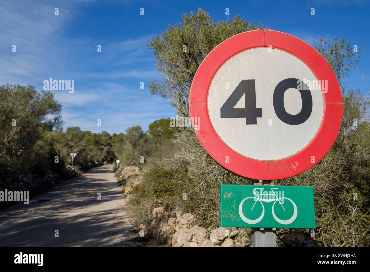 Cycle route road signage Stock Photo - Alamy
