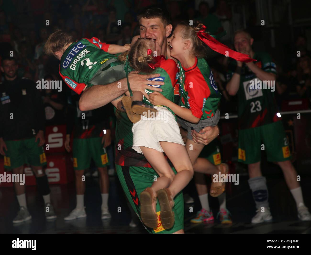 Children 06 hi-res stock photography and images - Alamy