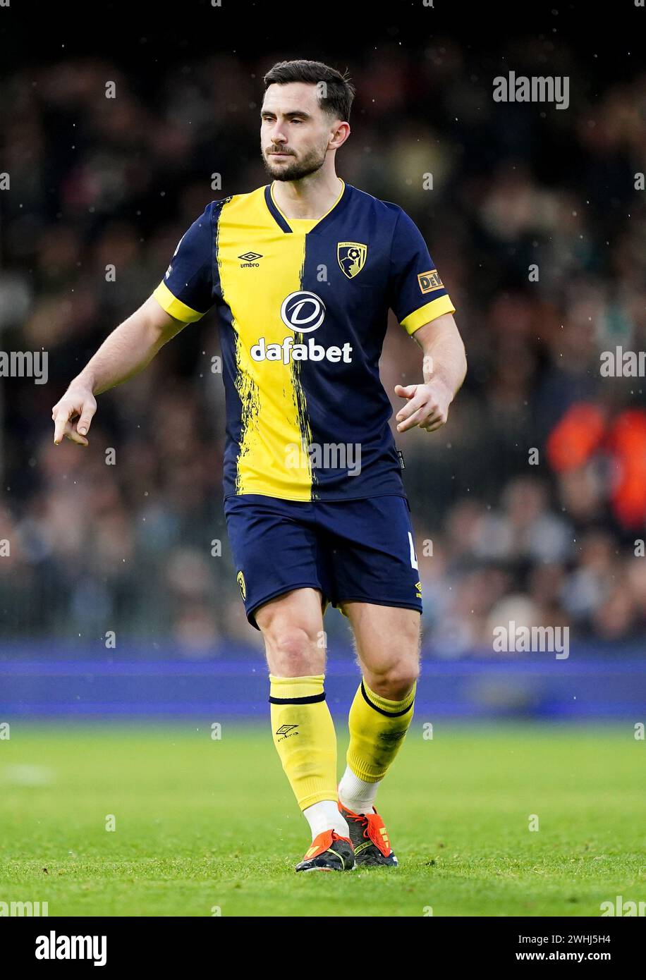 English premier league football 2024 hi-res stock photography and ...