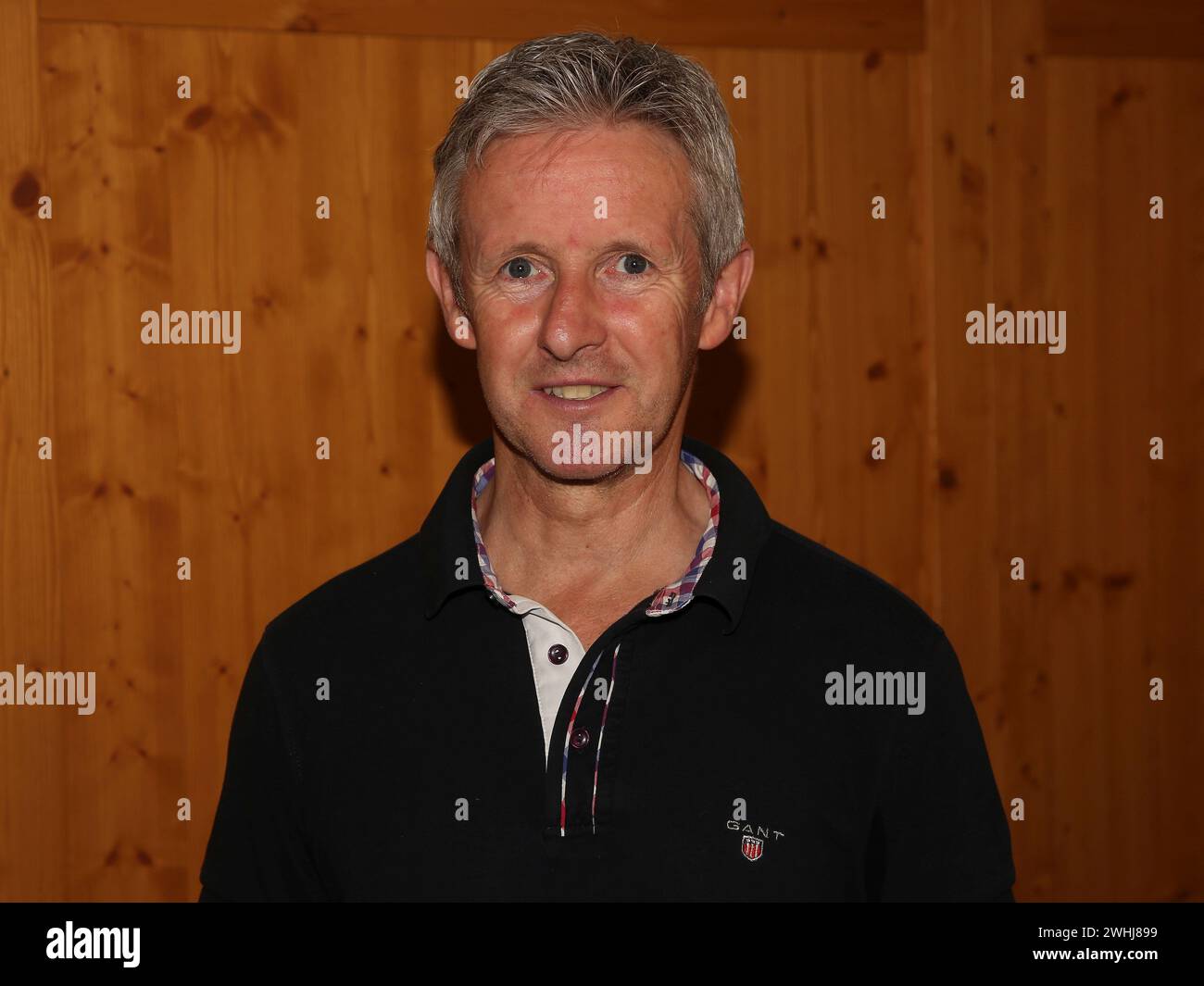 Parallel stil hi-res stock photography and images - Alamy