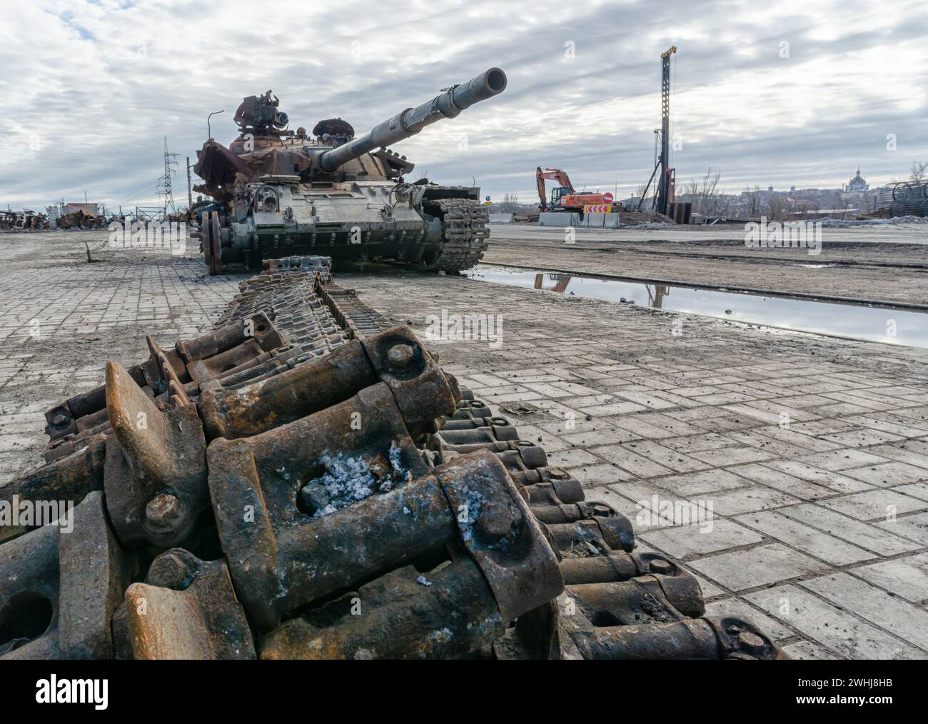 Combat damaged hi-res stock photography and images - Alamy
