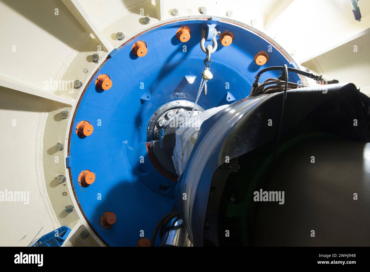 Turbine a rotary mechanical device Stock Photo - Alamy