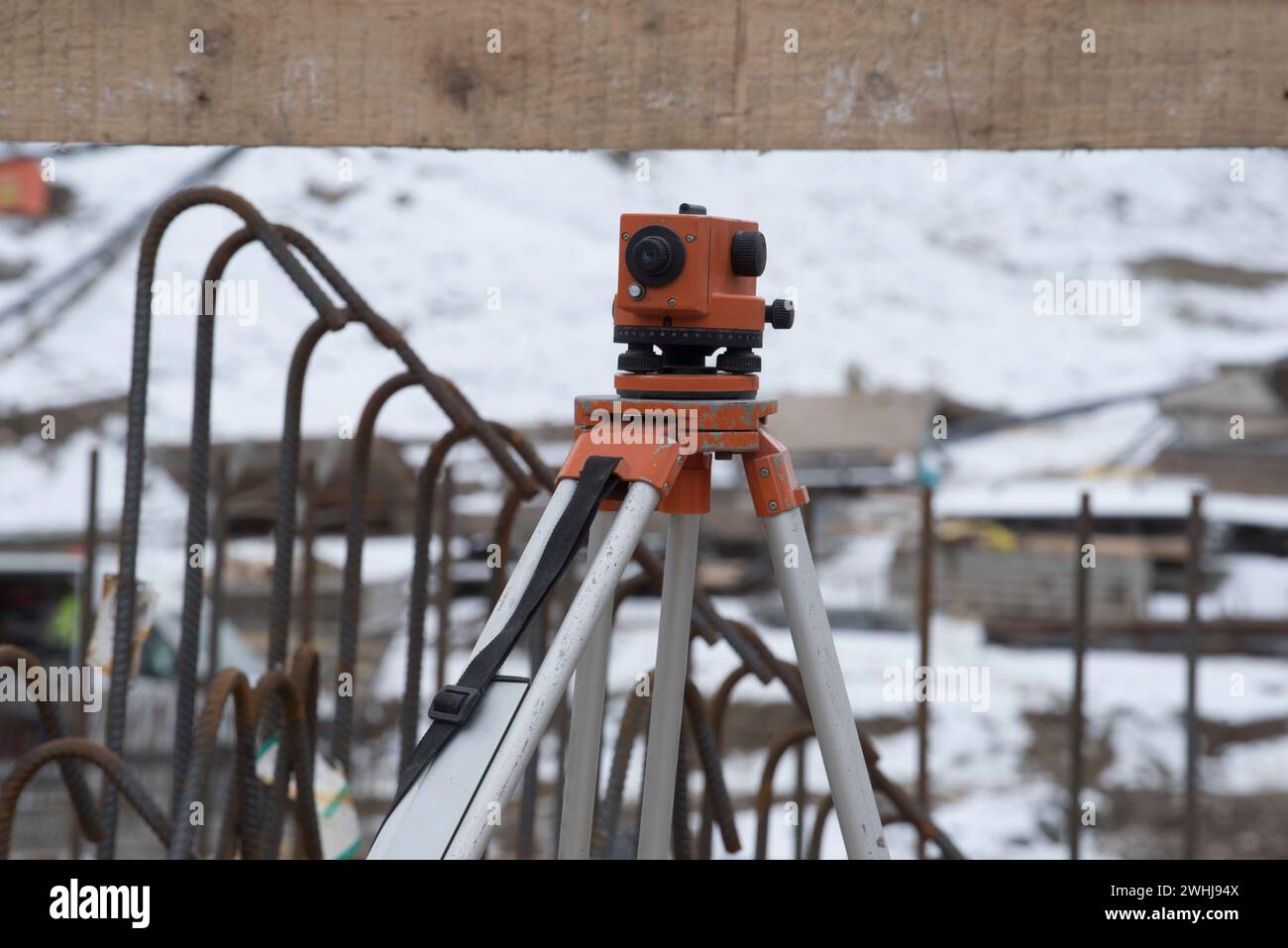 Surveying technology in the construction industry Stock Photo - Alamy