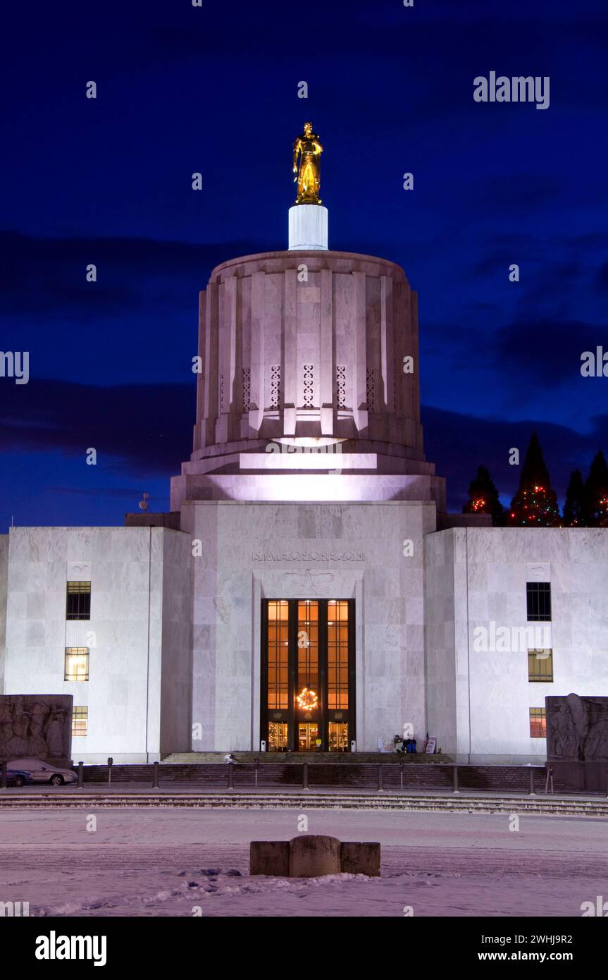 Oregon dome building hi-res stock photography and images - Alamy