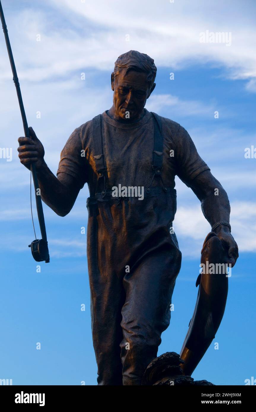 Governor Tom McCall fishing statue, Riverfront Park, Salem, Oregon ...