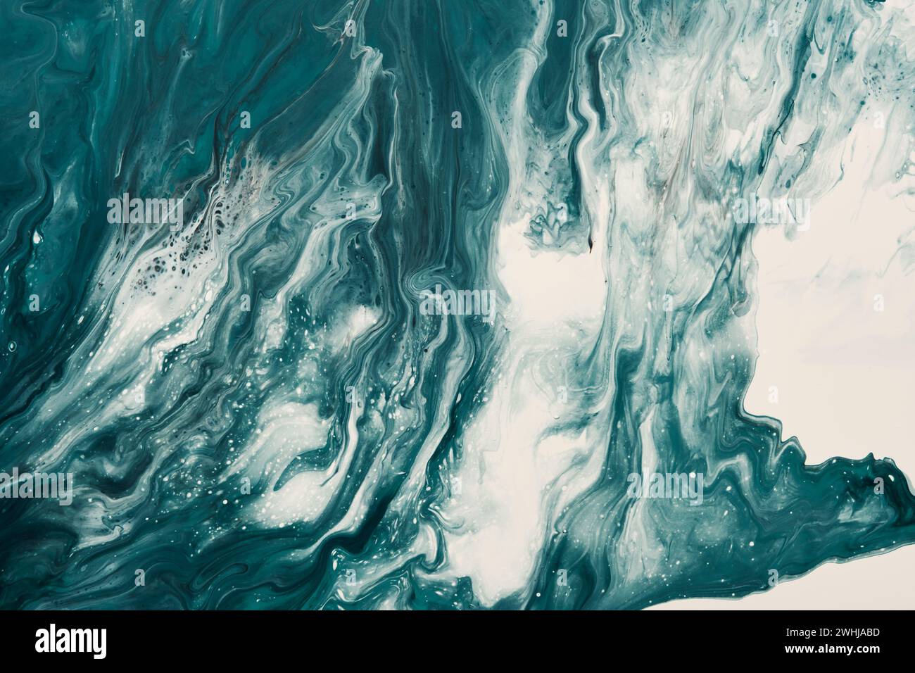 Fluid Art. Liquid emerald green abstract drips and wave. Marble effect ...