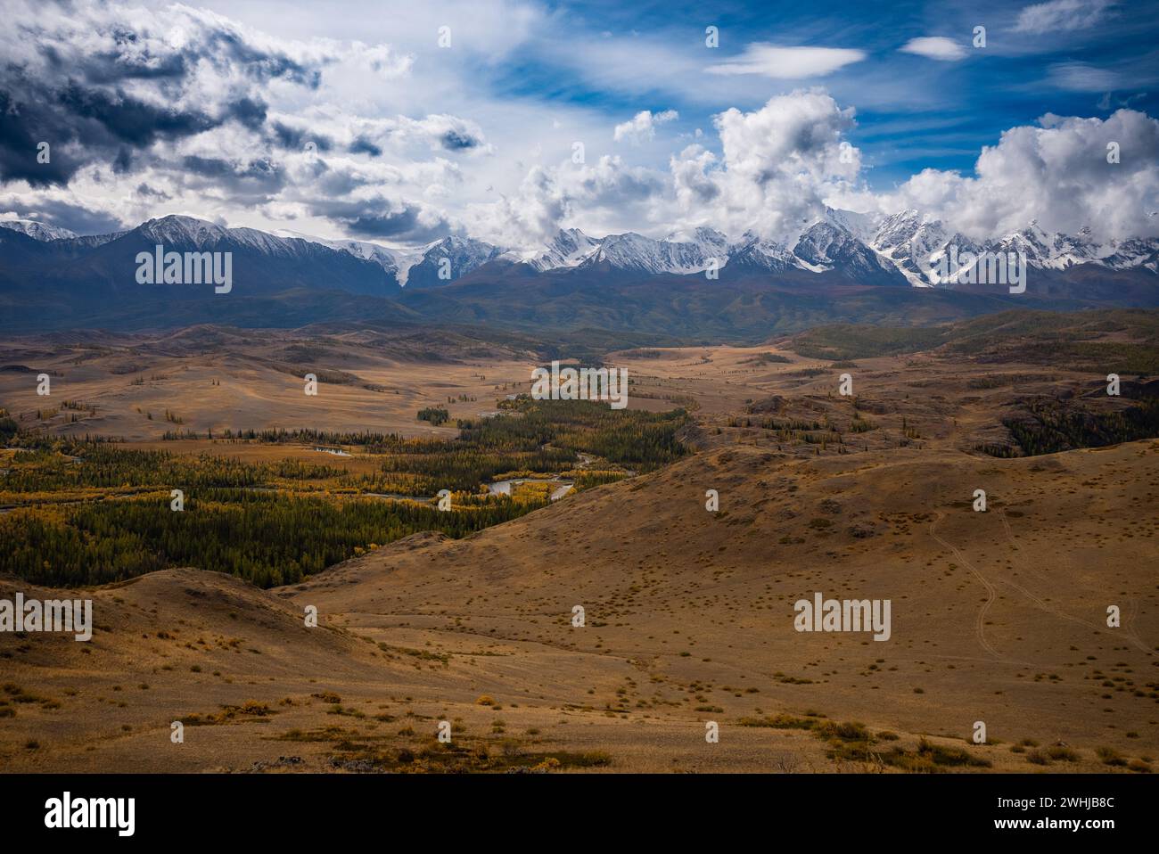 Undulating elevation hi-res stock photography and images - Alamy
